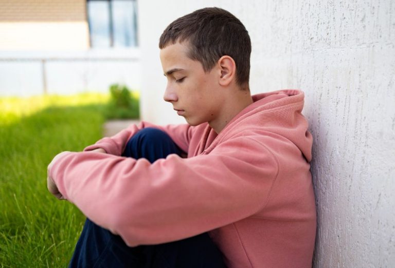 Ansiedad en la adolescencia: causas, síntomas y cómo ayudar